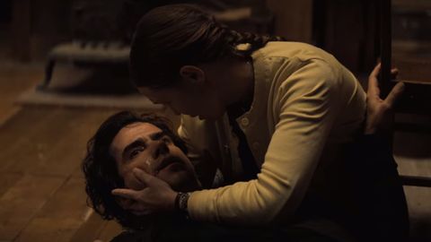 Midnight Mass: 7 Big Questions We Have After The Netflix Series ...