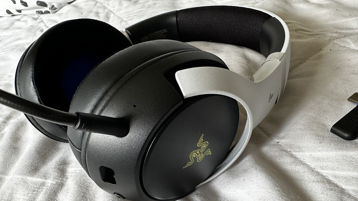Razer Kaira Pro Hyperspeed For Ps5 Review Iteration Over Innovation