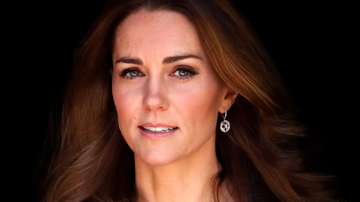 Introverted Kate Middleton's final struggle before she is the ultimate ...