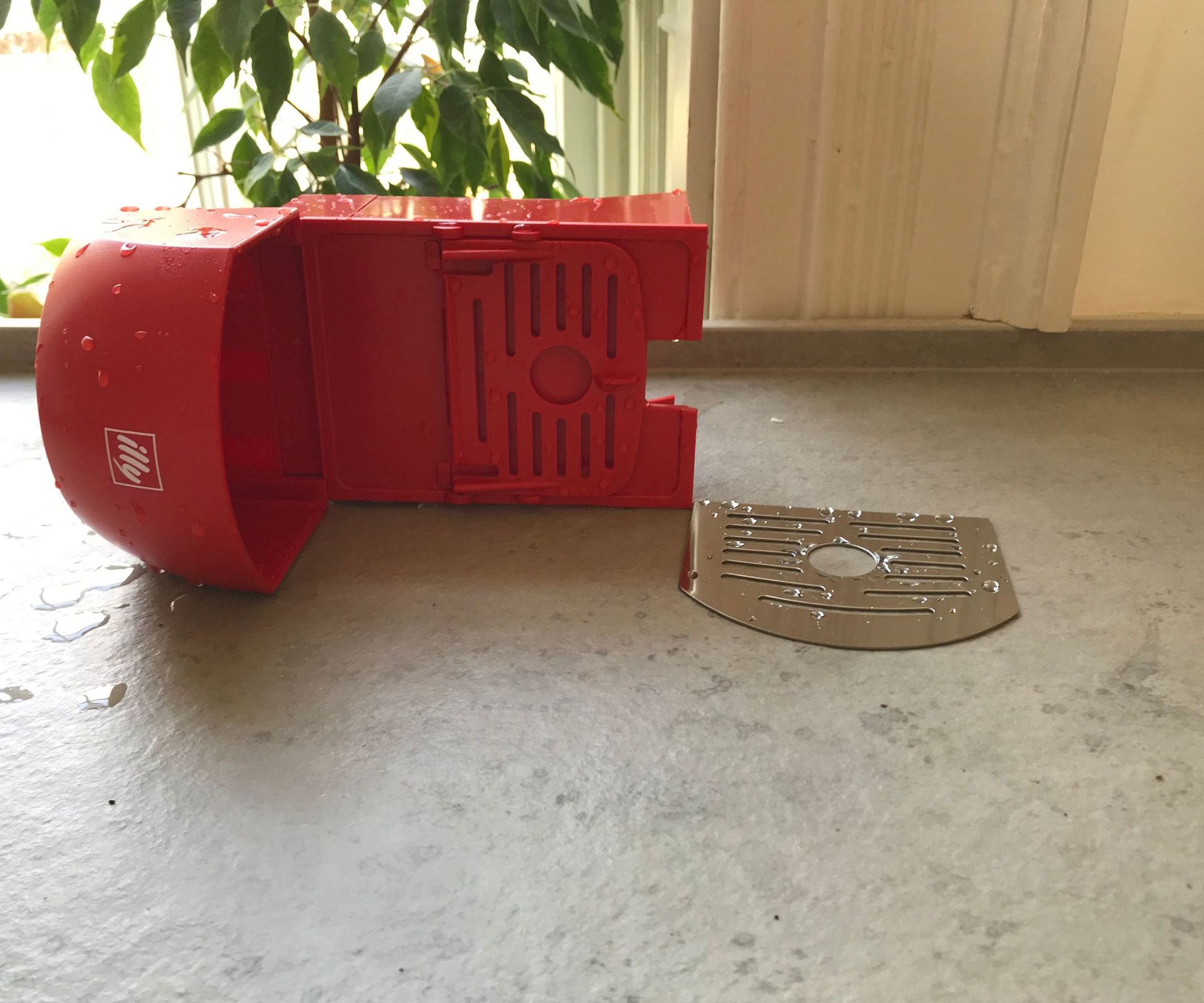 illy ESE coffee maker review: for chic compostable coffee | Homes and ...