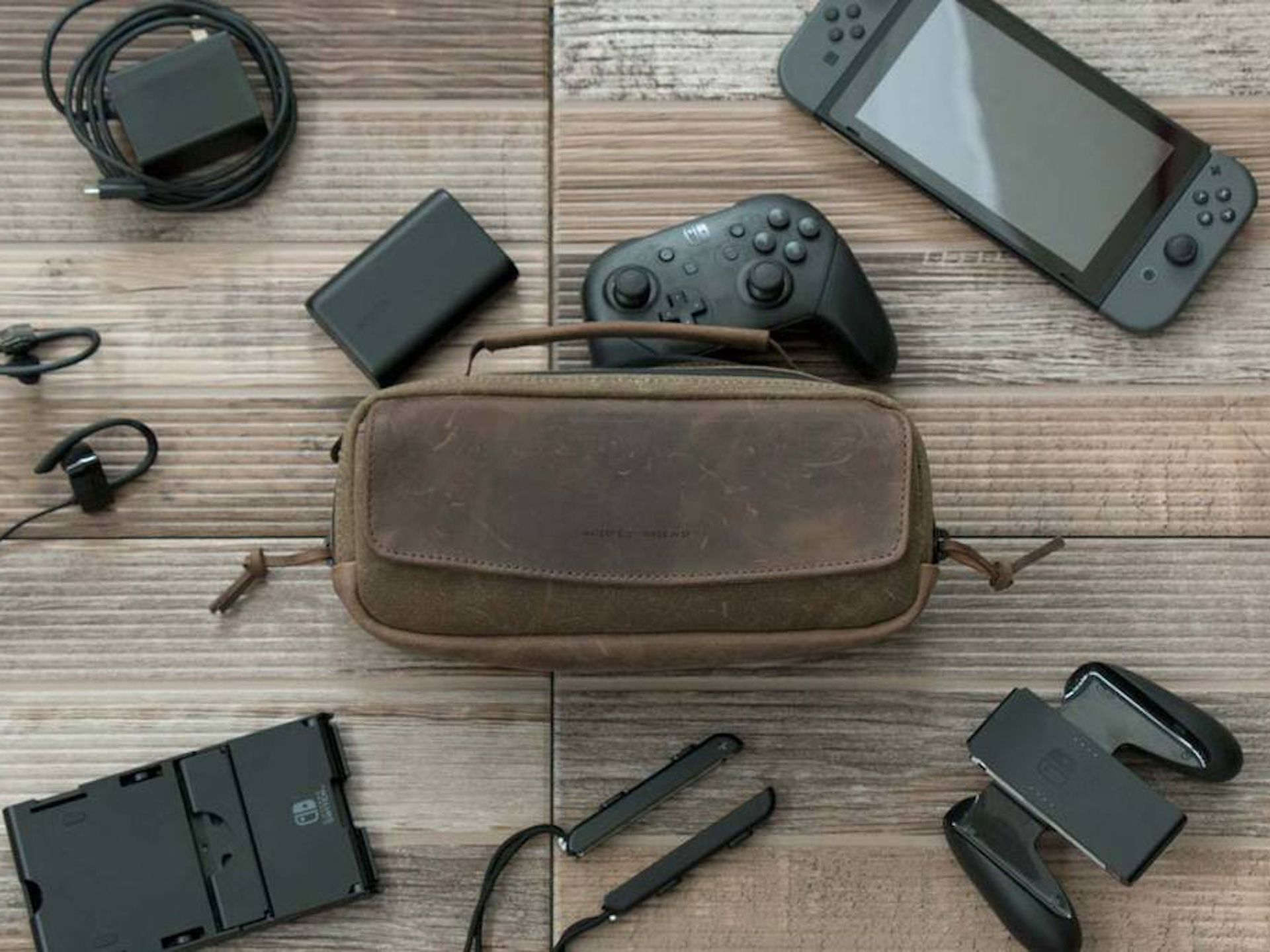 Celebrate the Nintendo Switch's anniversary with WaterField's ...