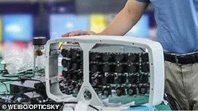 Chinese 500 megapixel 'Super Camera' can spot a face in the crowd ...