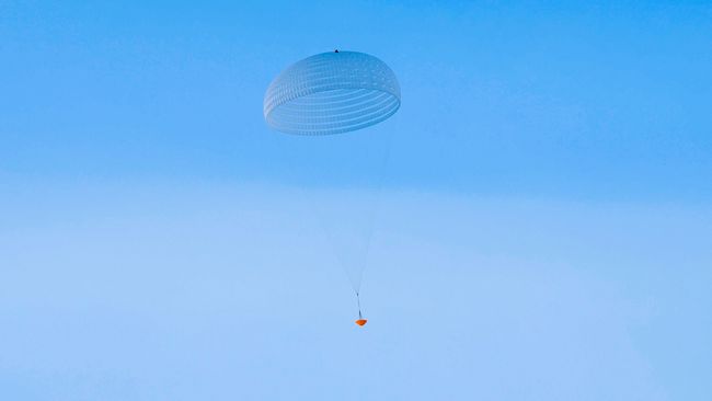 The Largest Parachute Ever Built for Mars Aces Its First Test | Space