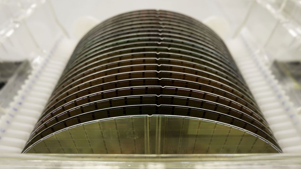 Quad-Layer 3D Wafer Stacking Technology Enables Chips of the Future ...