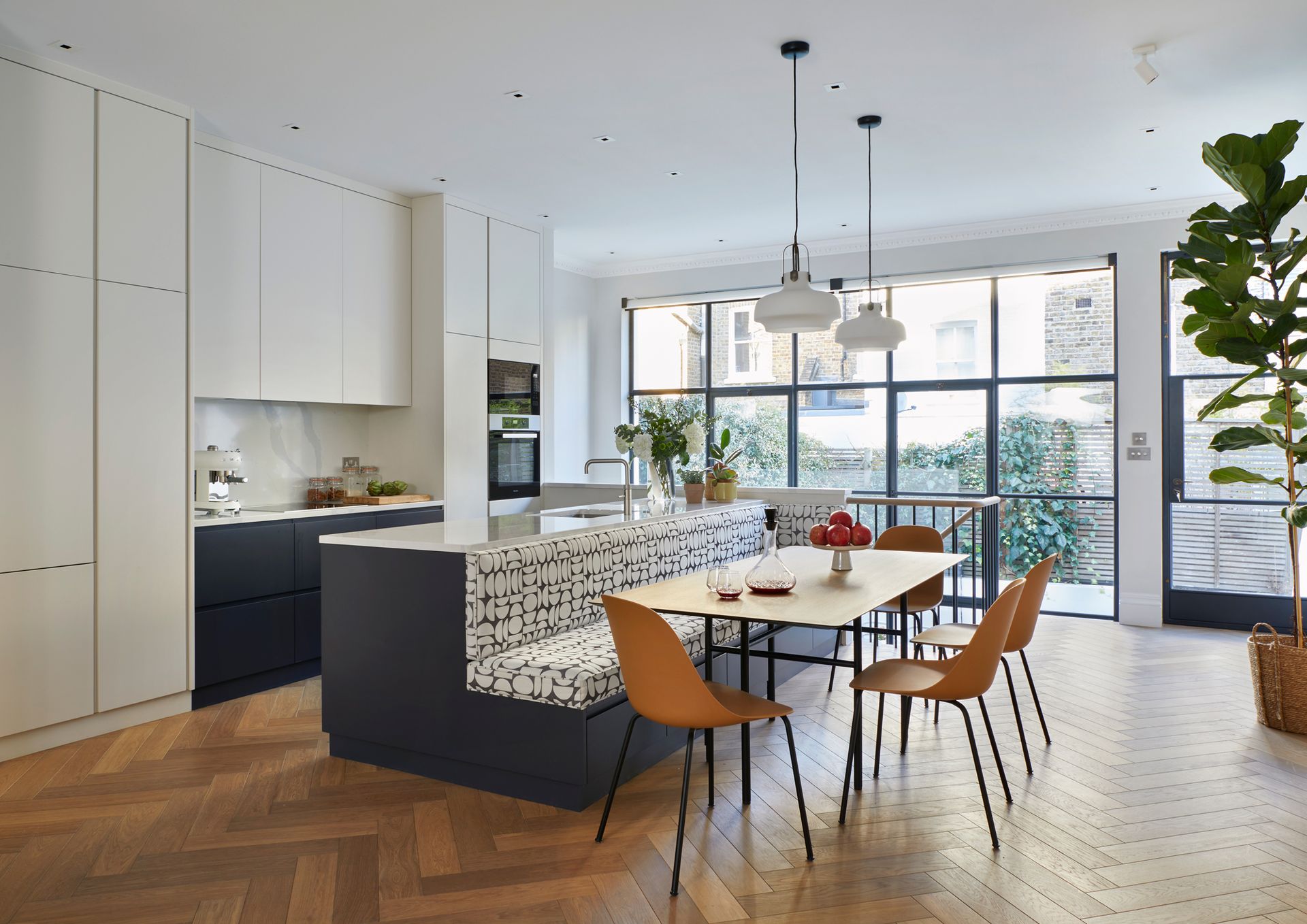 10 banquette seating ideas that'll convince you on built-ins | Livingetc