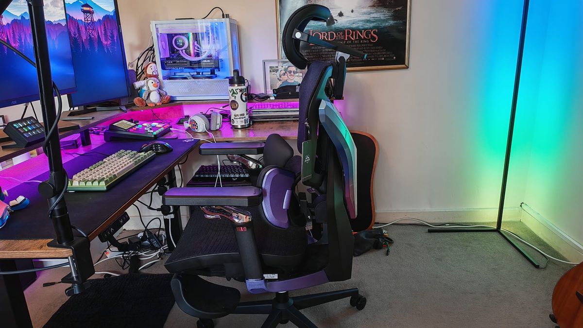 This gaming chair has a lumbar support belt, and a month later I'm ...