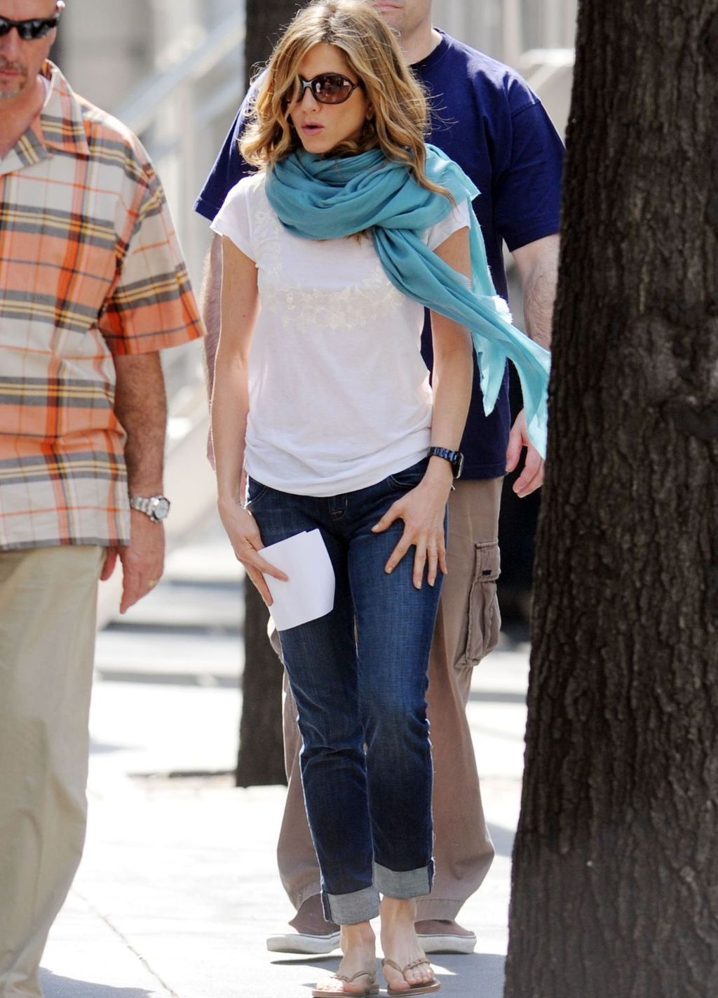 32 times Jennifer Aniston made jeans and a t-shirt look super stylish ...