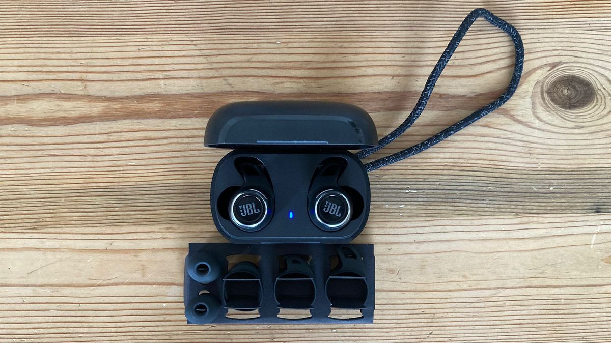 JBL Reflect Flow Pro review | Live Science