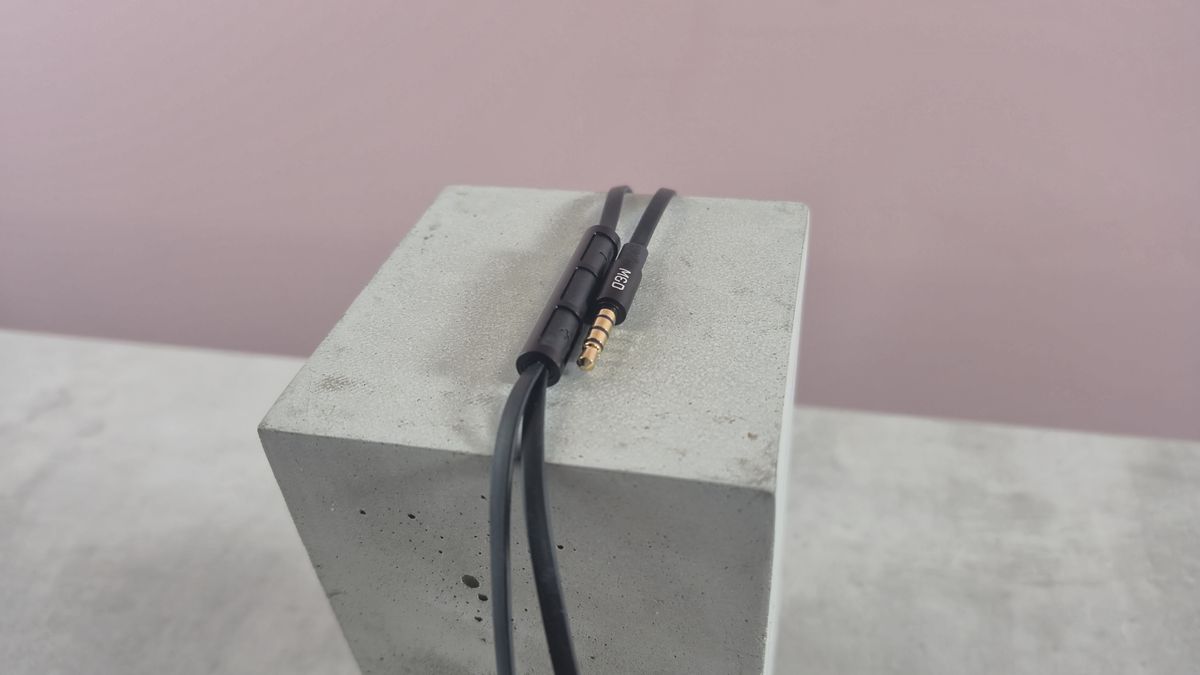 Master & Dynamic ME05 review: refreshed wired earbuds classics that ...