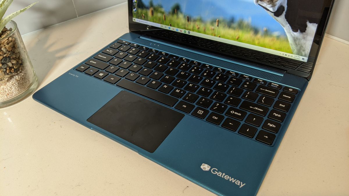 Gateway 14.1-inch Ultra Slim Notebook review | Laptop Mag