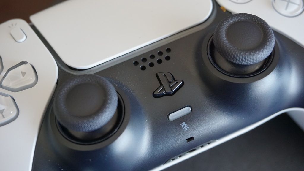 Here's why the PlayStation 5 DualSense controller joysticks drift ... Here's why the PlayStation 5 DualSense controller joysticks drift ...