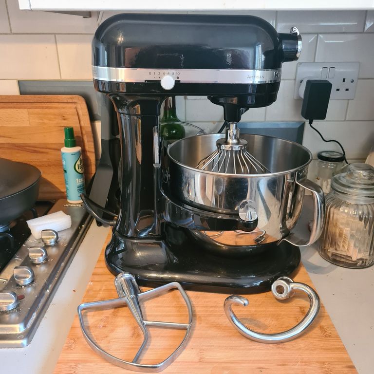 KitchenAid Pro Line Stand Mixer review: for serious bakers | Homes and ...