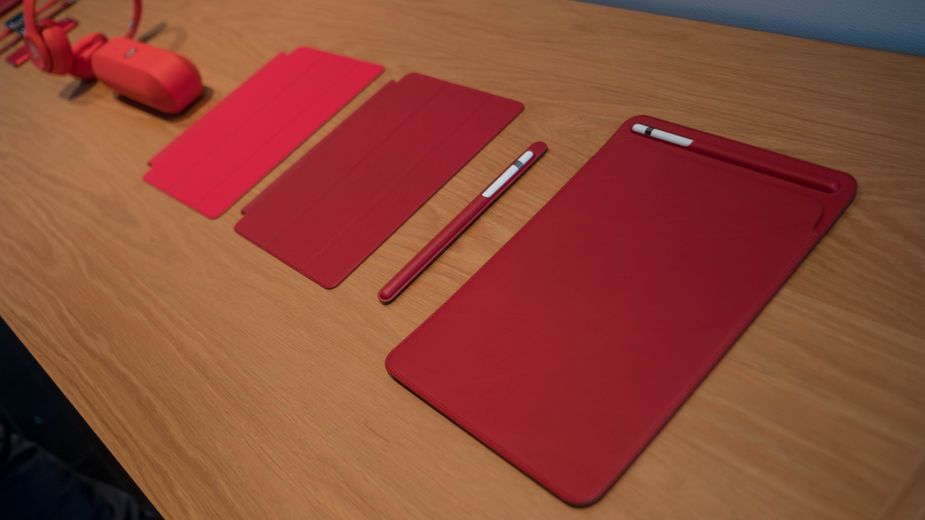 15 Product Red iPhone 8 and iPhone 8 Plus photos: Apple's new bold ...
