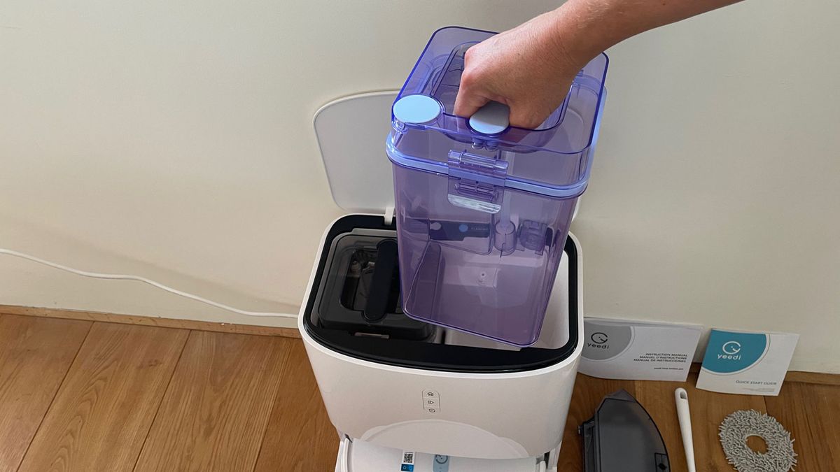 Yeedi Mop Station Pro review | Top Ten Reviews