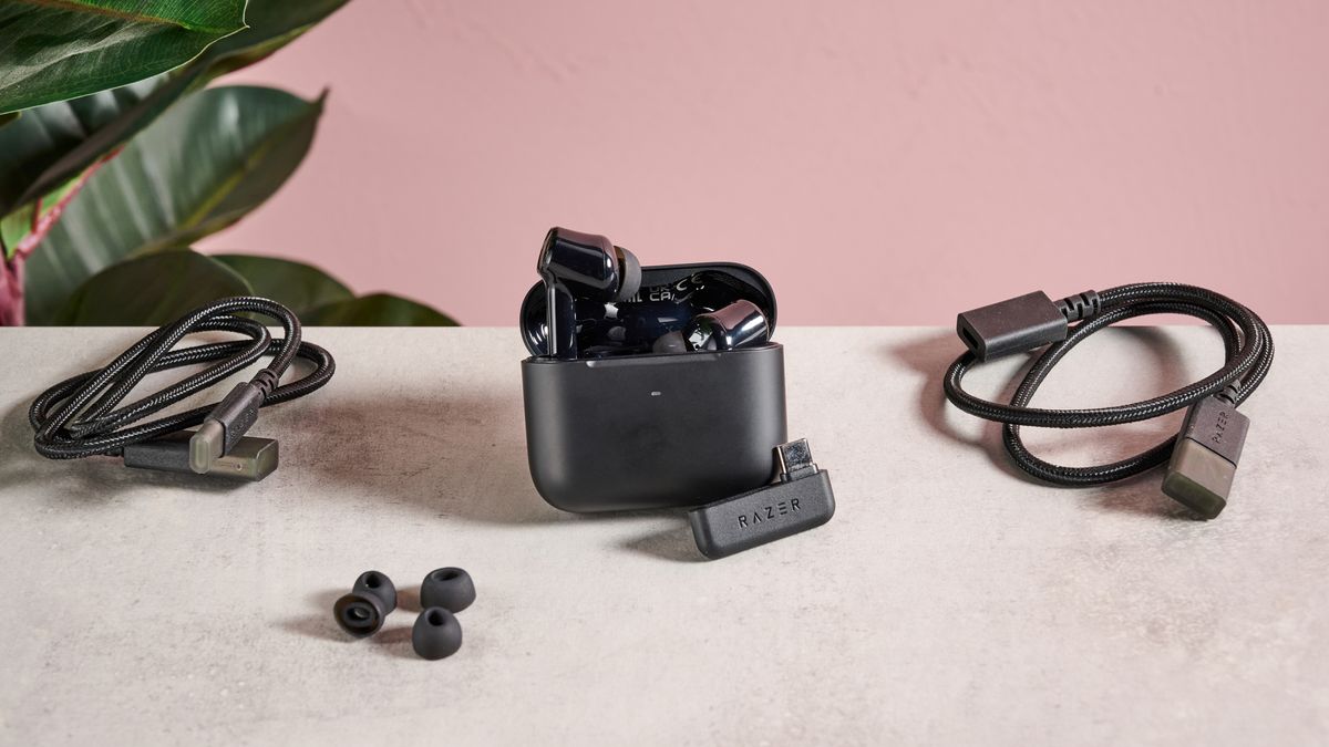 Razer Hammerhead Pro HyperSpeed review: stylish gaming earbuds priced ...