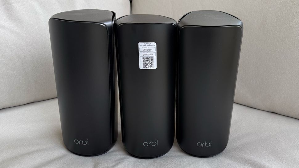 Netgear Orbi 870 Wi-Fi 7 mesh router review: Solid performance can’t ...
