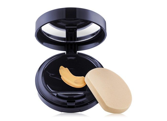 Kendall Jenner Foundation - Estee Lauder Liquid Foundation Compact ...