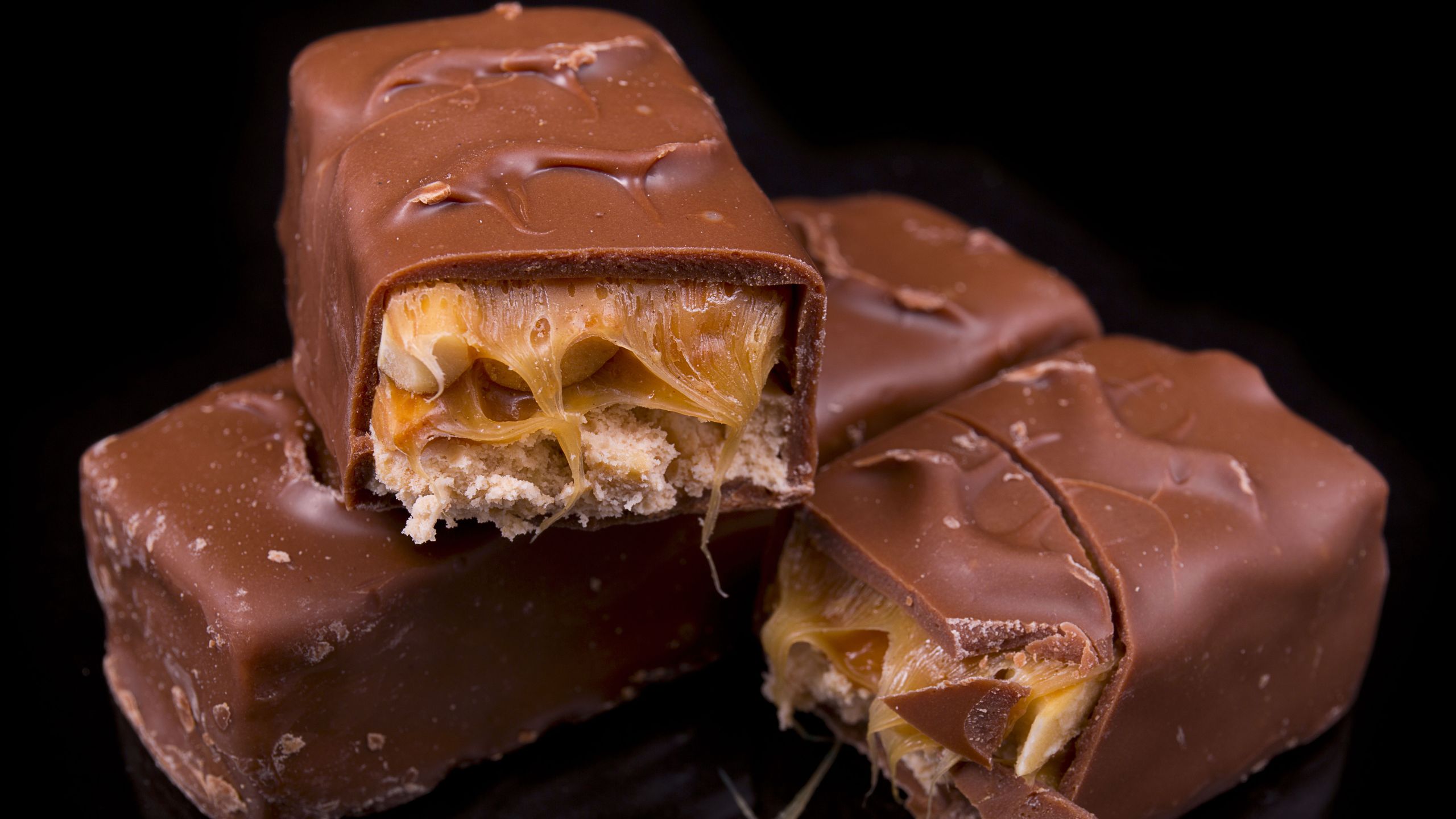 Snickers Reigns Supreme in the First-Ever SCN Halloween Candy Showdown ...