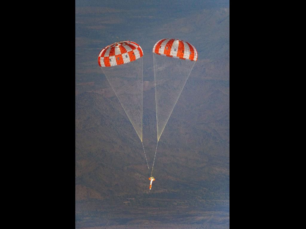 Photos: NASA Tests Orion Spacecraft Parachutes: Dec. 20, 2011: Page 2 ...