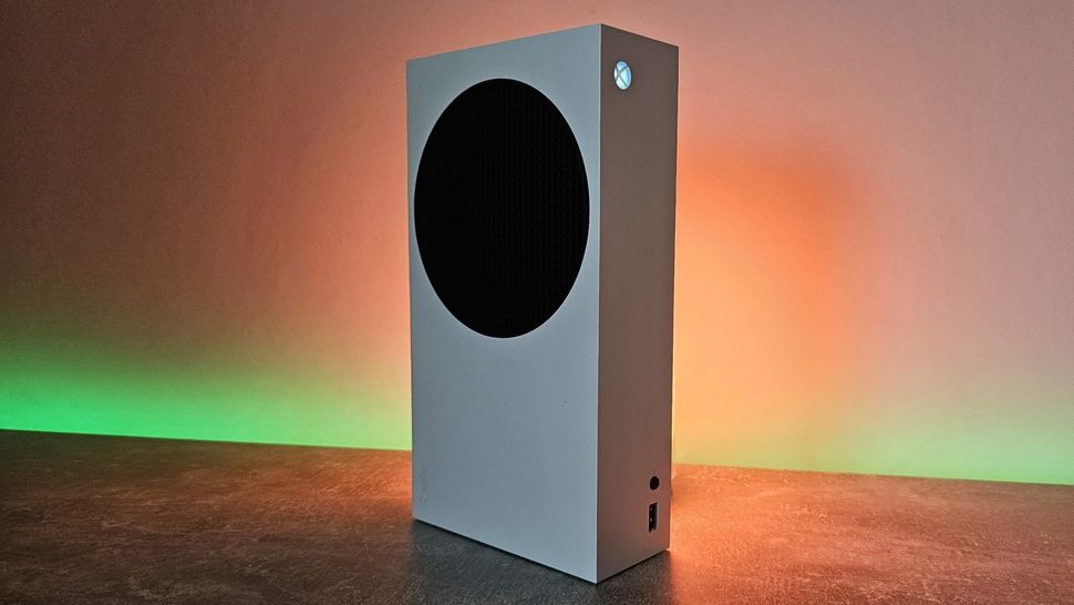 Xbox Series S review (2024): The best choice for gamers on a budget ...