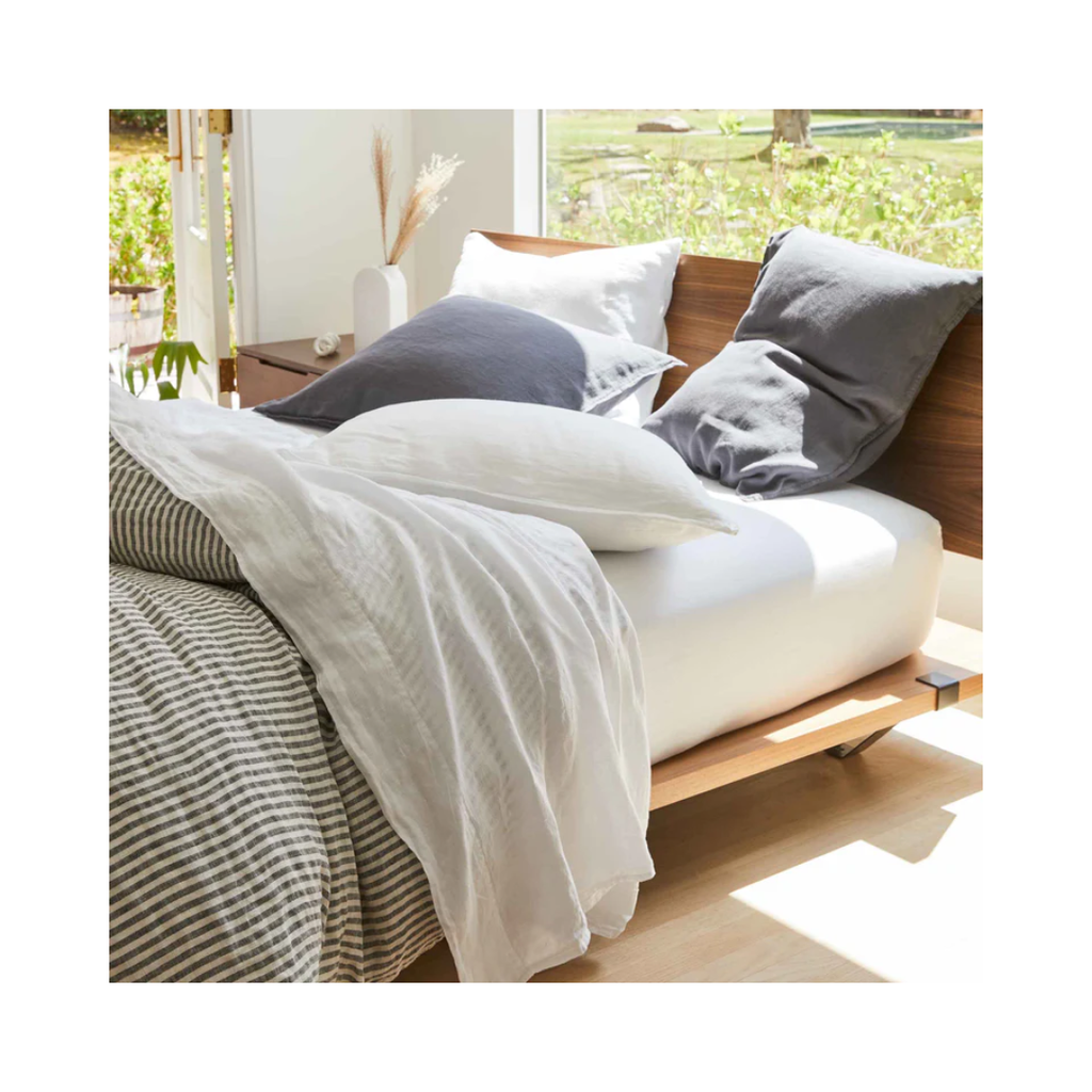 Linen Vs Cotton Sheets — Which Are Actually Best for Sleep, Comfort and ...