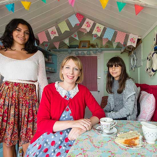 Step inside â€˜My Happy Hut' - Beach Hut of the Year 2016! | Ideal Home