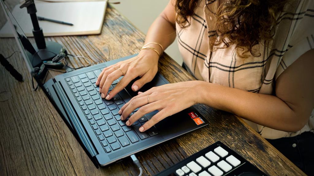 AMD's Krackan Point APUs land in early 2025 for budget notebooks ...