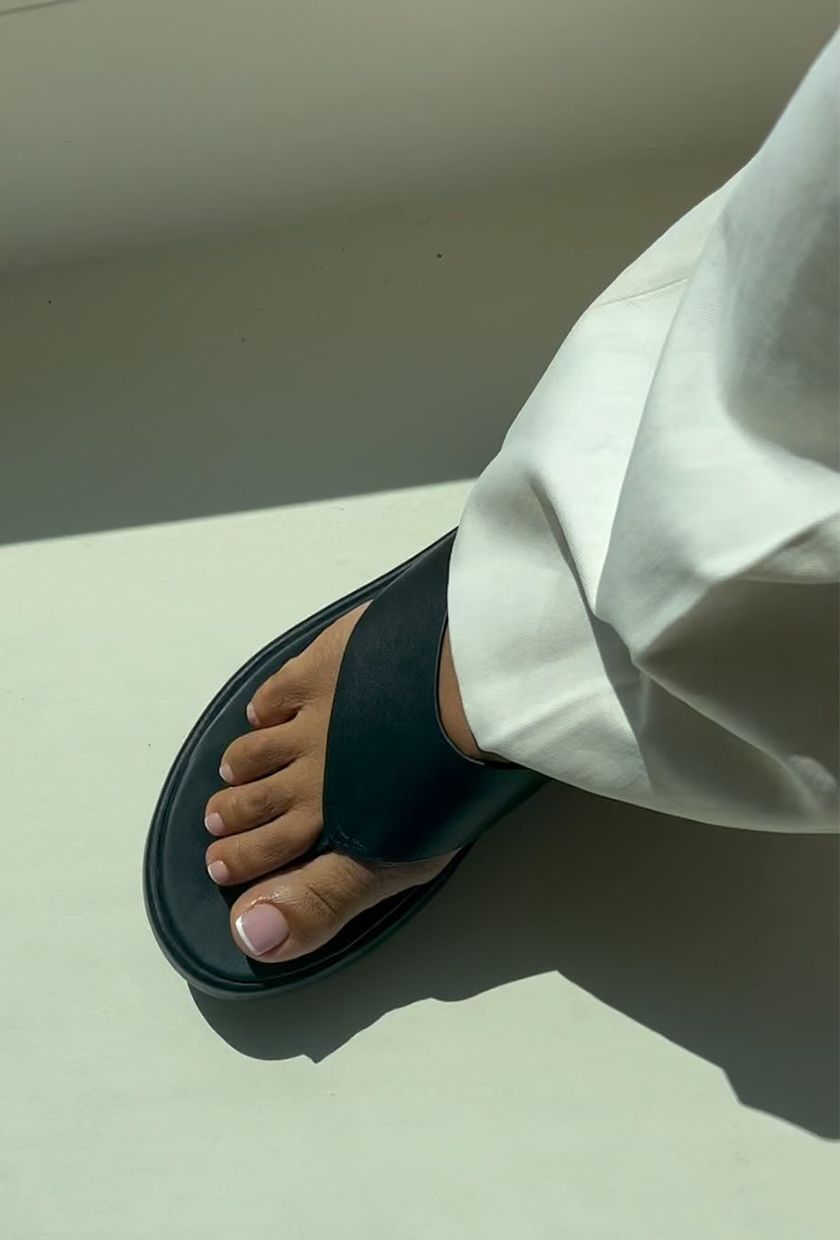 These are The Pedicure Colour Trends That We'll All Be Wearing in 2024 ...