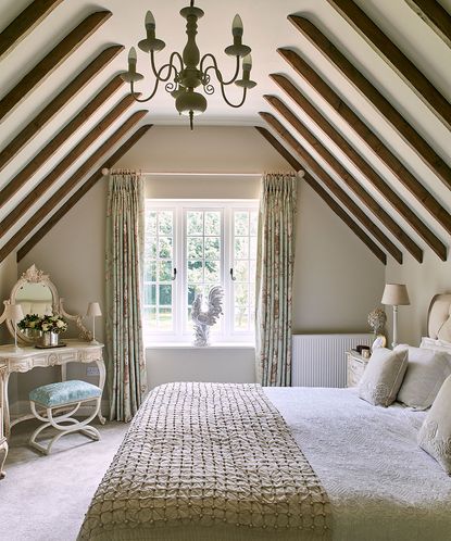 A festive 16th-century stone cottage in Wiltshire | Homes and Gardens