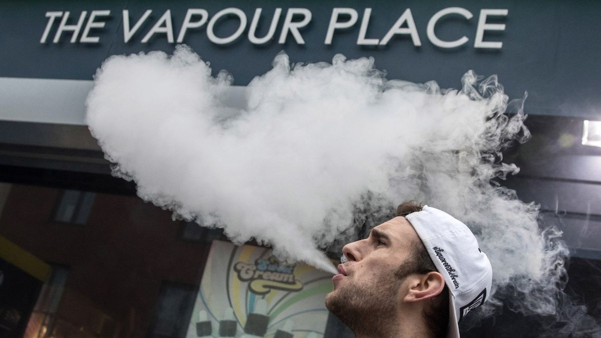 The dramatic rise of vaping in the UK | The Week