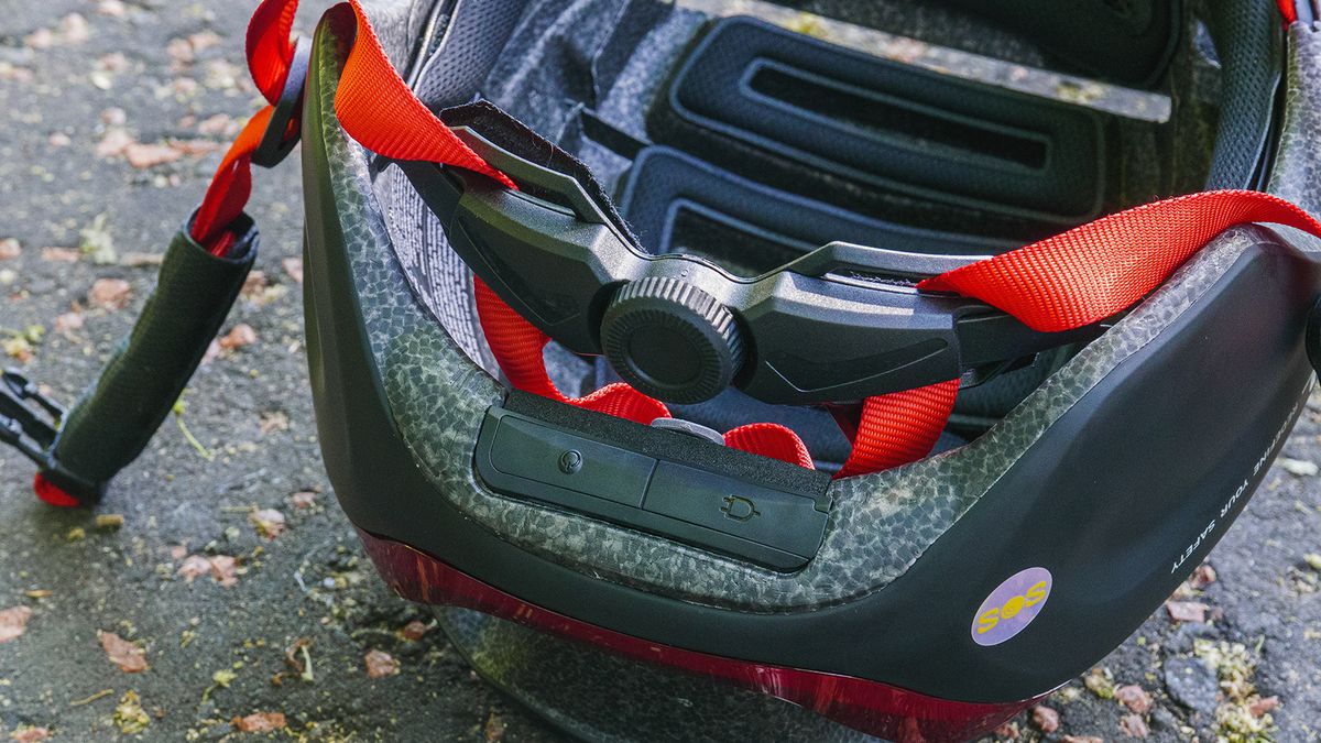 Livall EVO21 Smart Helmet review | Bike Perfect