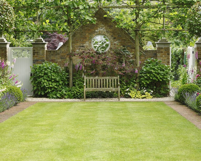 When Should I Start Mowing The Lawn? Experts Give The Answer ...