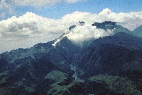 In Photos: The Colossal Eruption of Mount Pinatubo | Live Science