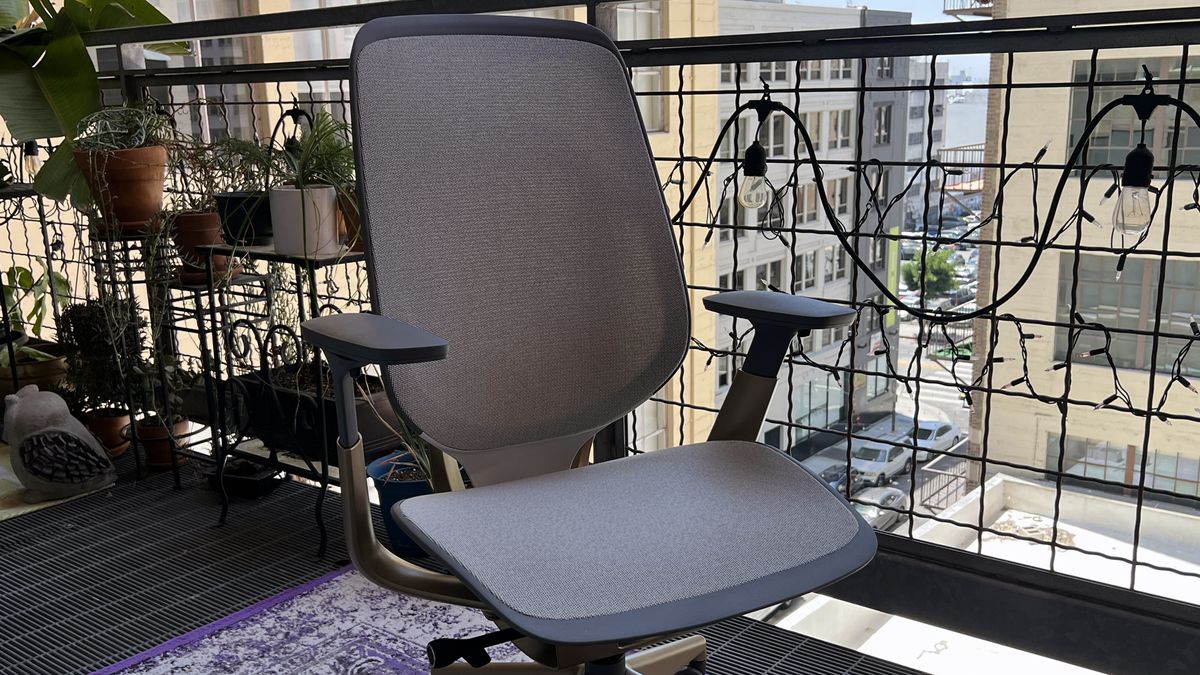 Steelcase Karman Review: Surprisingly Adaptable | Tom's Hardware