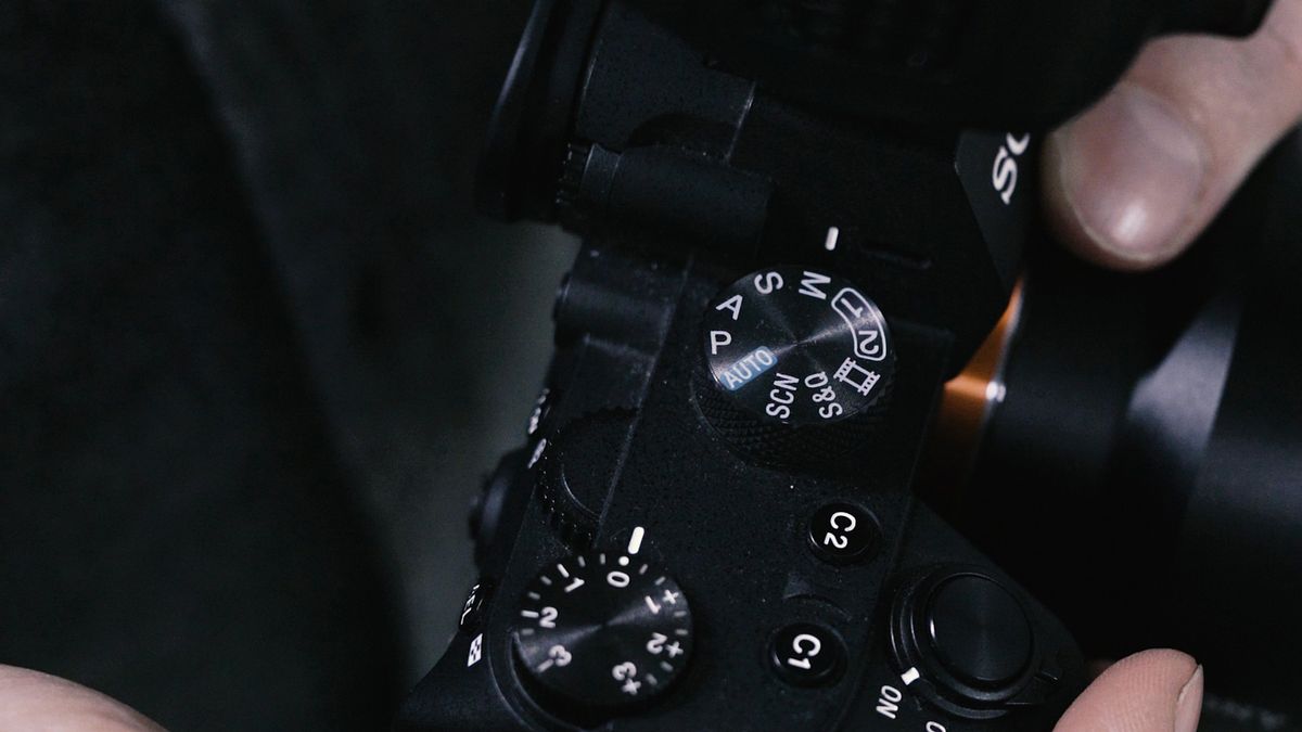 5 creative indoor portrait ideas - Part 4: Direct flash | Digital ...