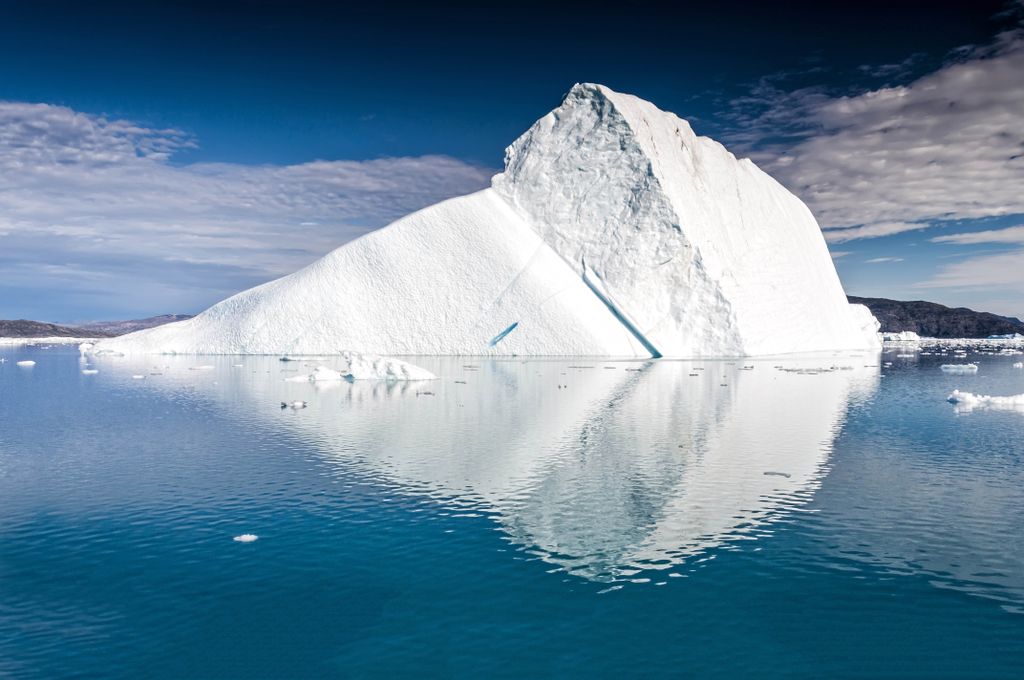 Ice loss in Antarctica and Greenland increased sixfold in the last 30 ...