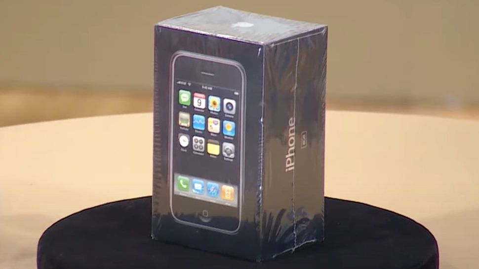 Original, unopened iPhone 1 from 2007 could fetch $50,000 at auction ...