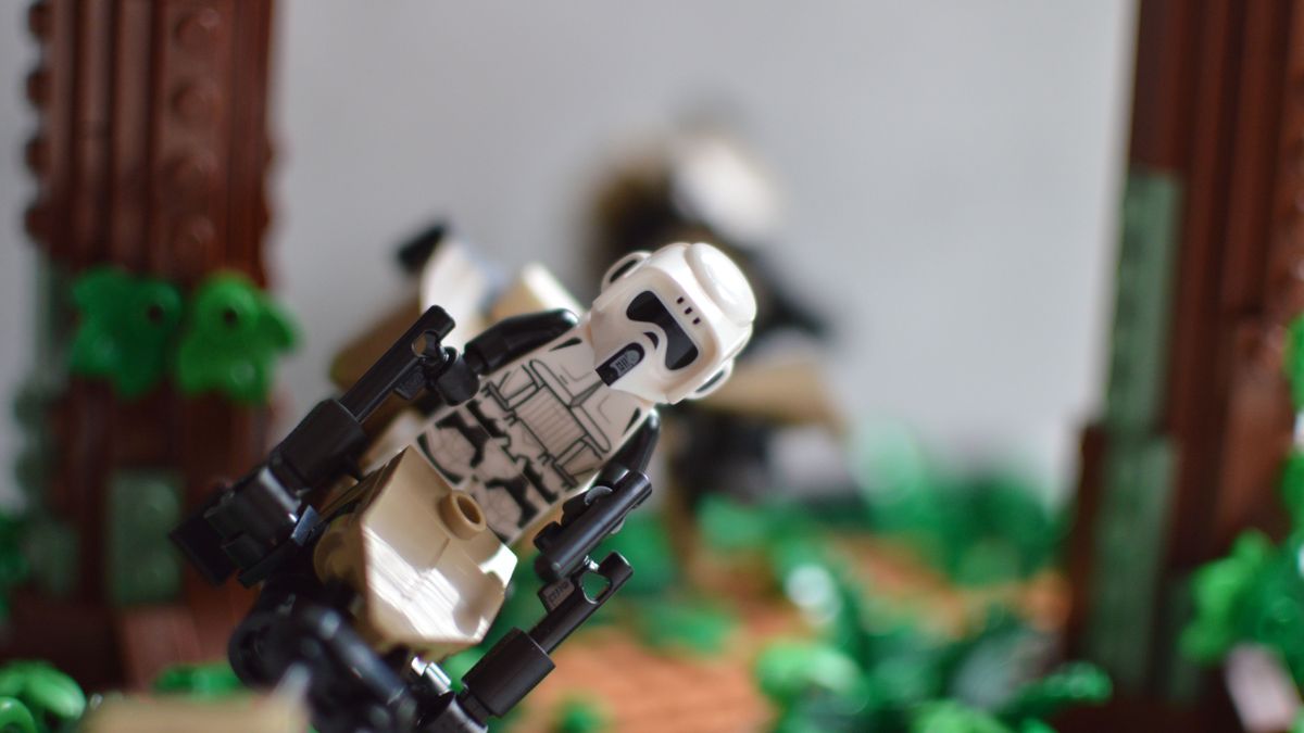 Lego Star Wars Endor Speeder Chase Diorama review | Space