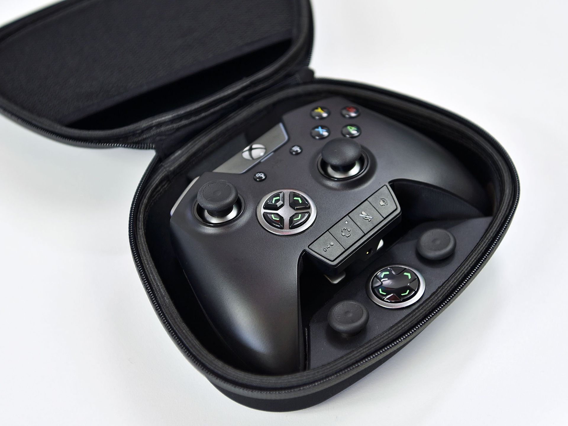 At nearly 50% off the Razer Wolverine Ultimate Controller is a MUST buy ...