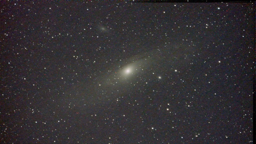 I tried astrophotography on my iPhone 16 Pro Max to shoot galaxies ...