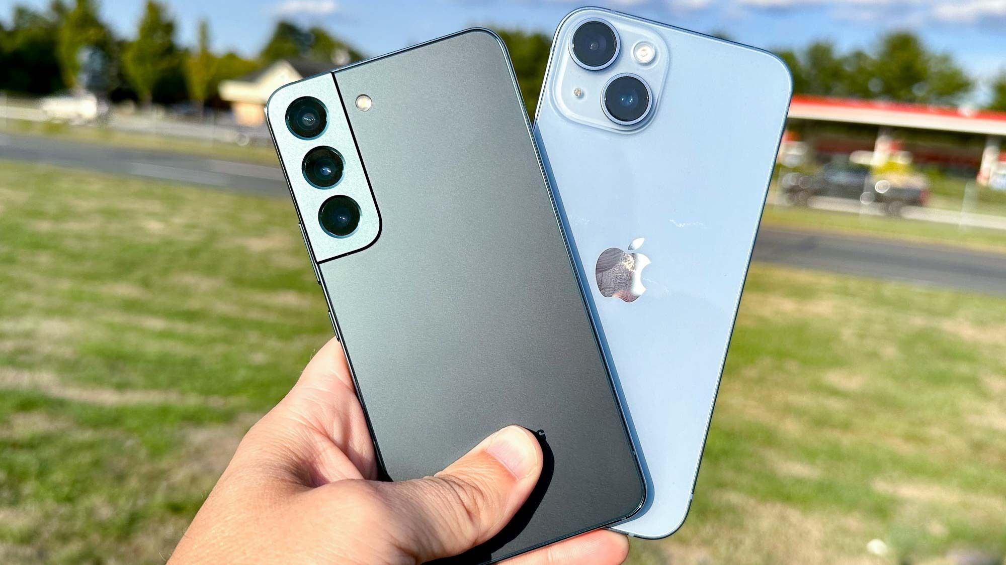 Samsung Galaxy S22 beats iPhone 14 in four big ways | Tom's Guide