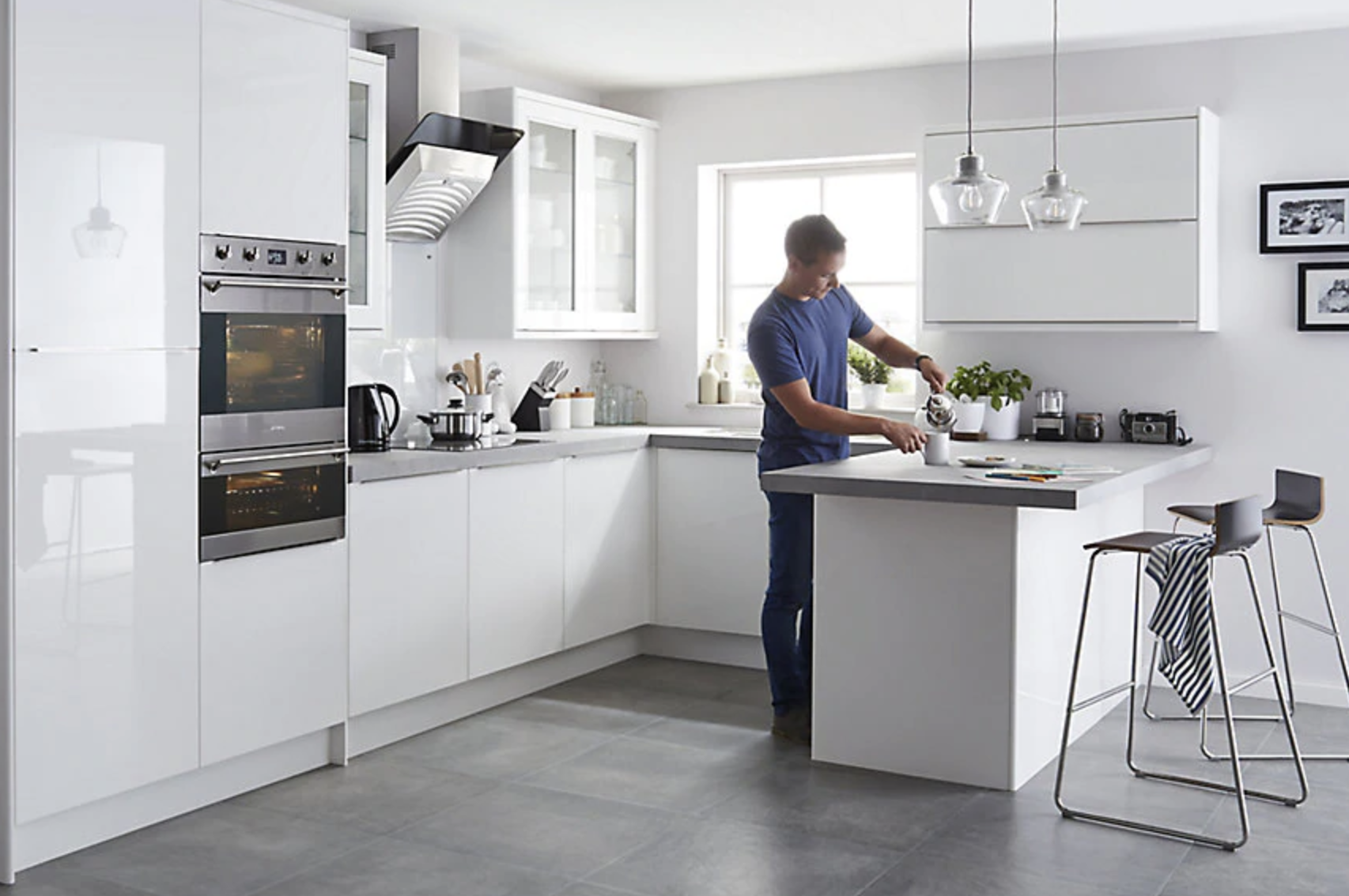 The stunning new B&Q kitchen range is out... and there's a 40% off sale ...