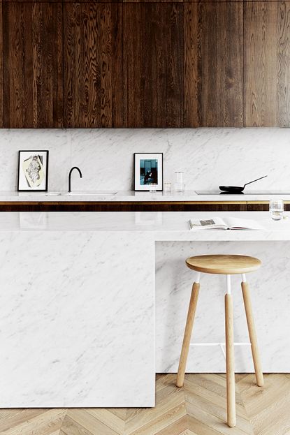 This apartment in a renovated Victorian factory is a serene retreat ...