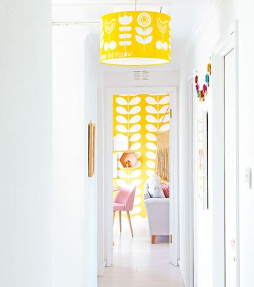 White hallway ideas: create a pleasing bright entrance with shades of ...