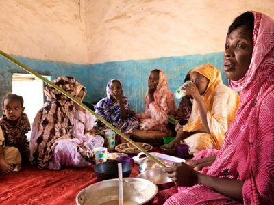 Forcefeeding in Mauritania - West Africa Fat Camp | Marie Claire