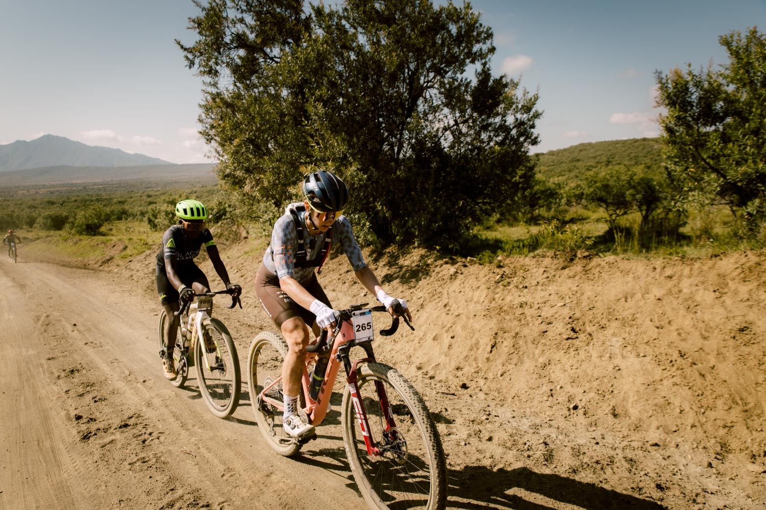 Racing zebras at the UCI Gravel World Series – Hailey Hunter Smith goes ...