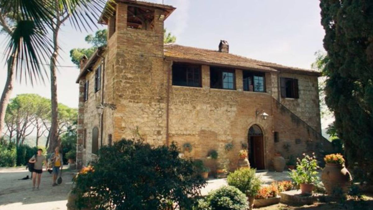 The Italian villa from Normal People is available to rent on Airbnb ...