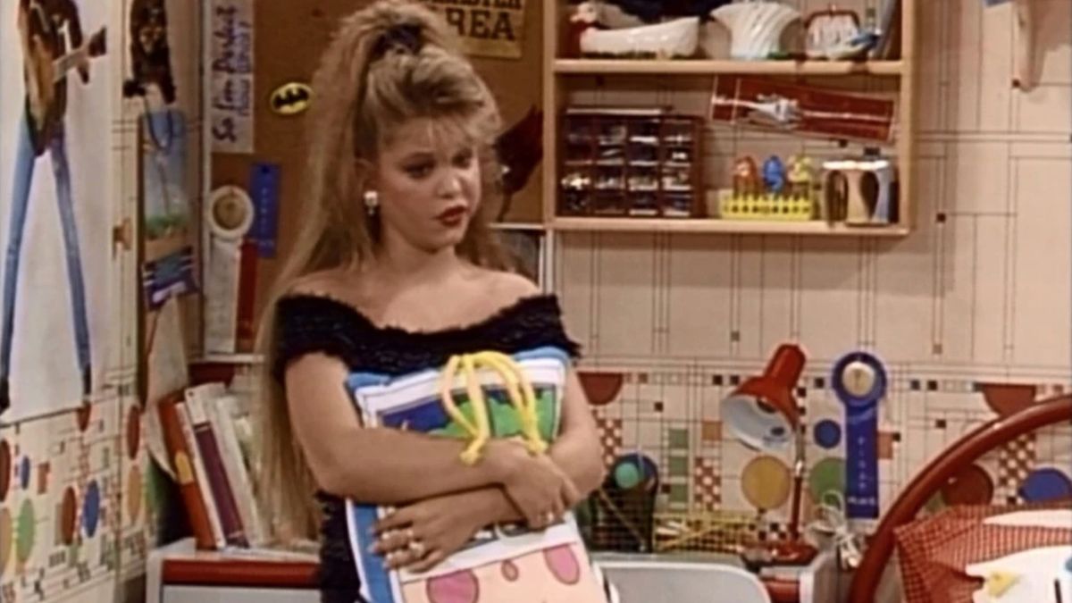 Full House’s Candace Cameron Bure And More Share Props They Took From ...