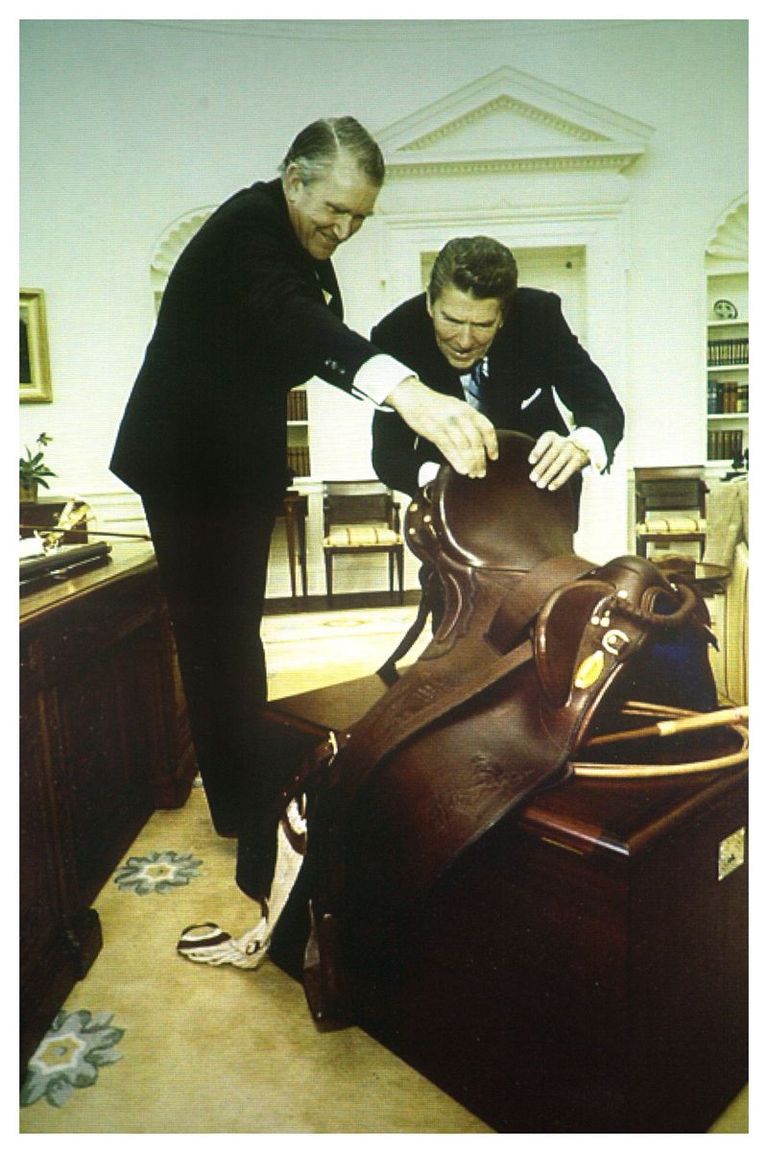 30 Most Extravagant Gifts Presidents Have Received in History | Marie ...