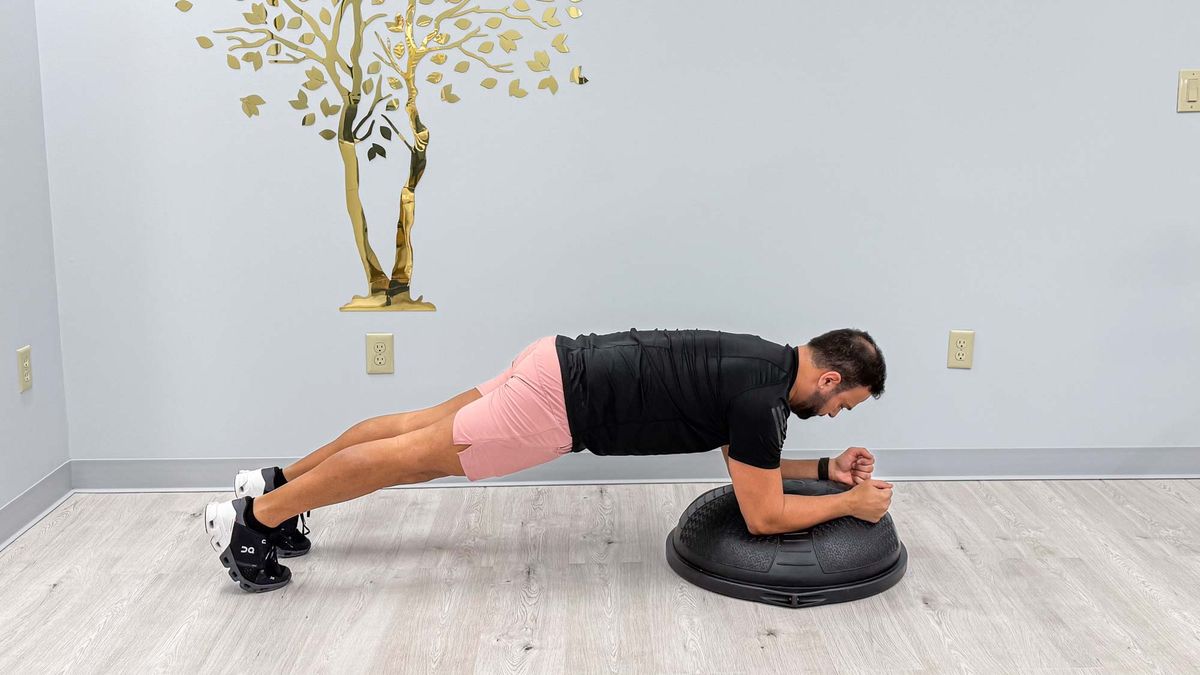 Best gym core workouts for beginners to build stronger abs | Tom's Guide